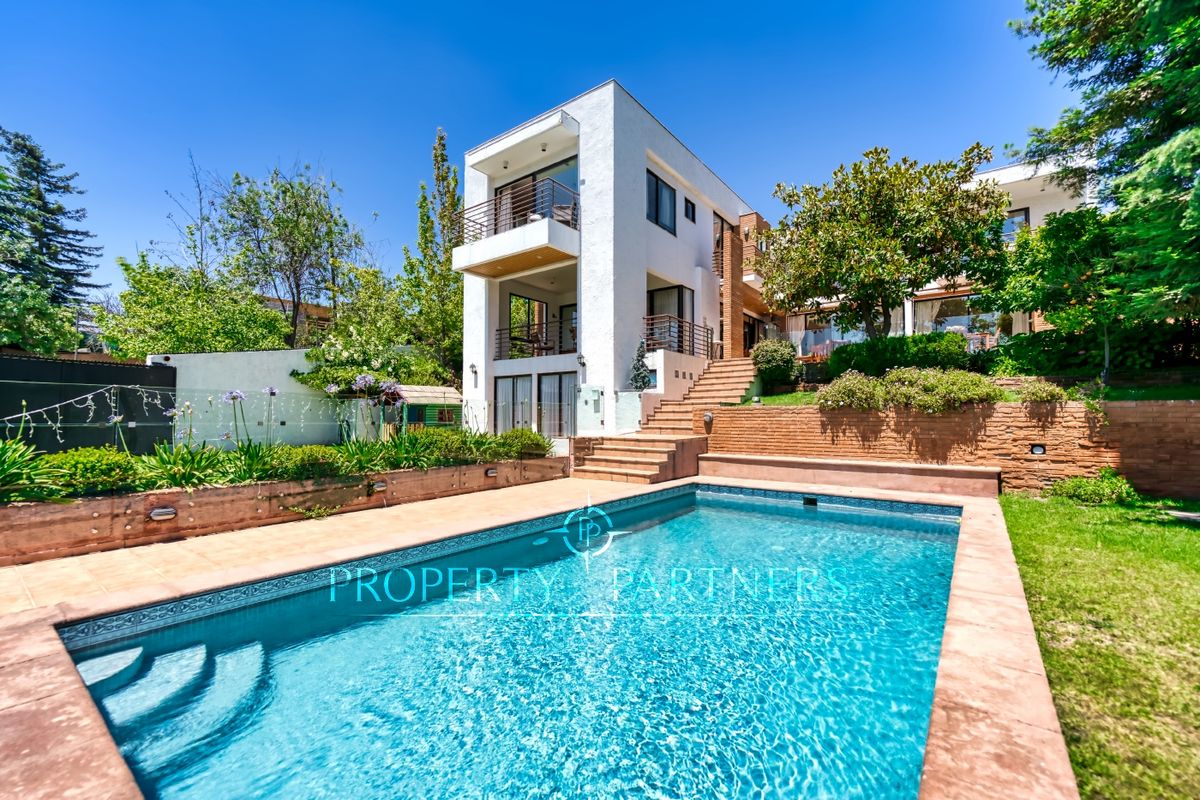 Gran casa con insuperable vista completamente despejada a la cordillera ...