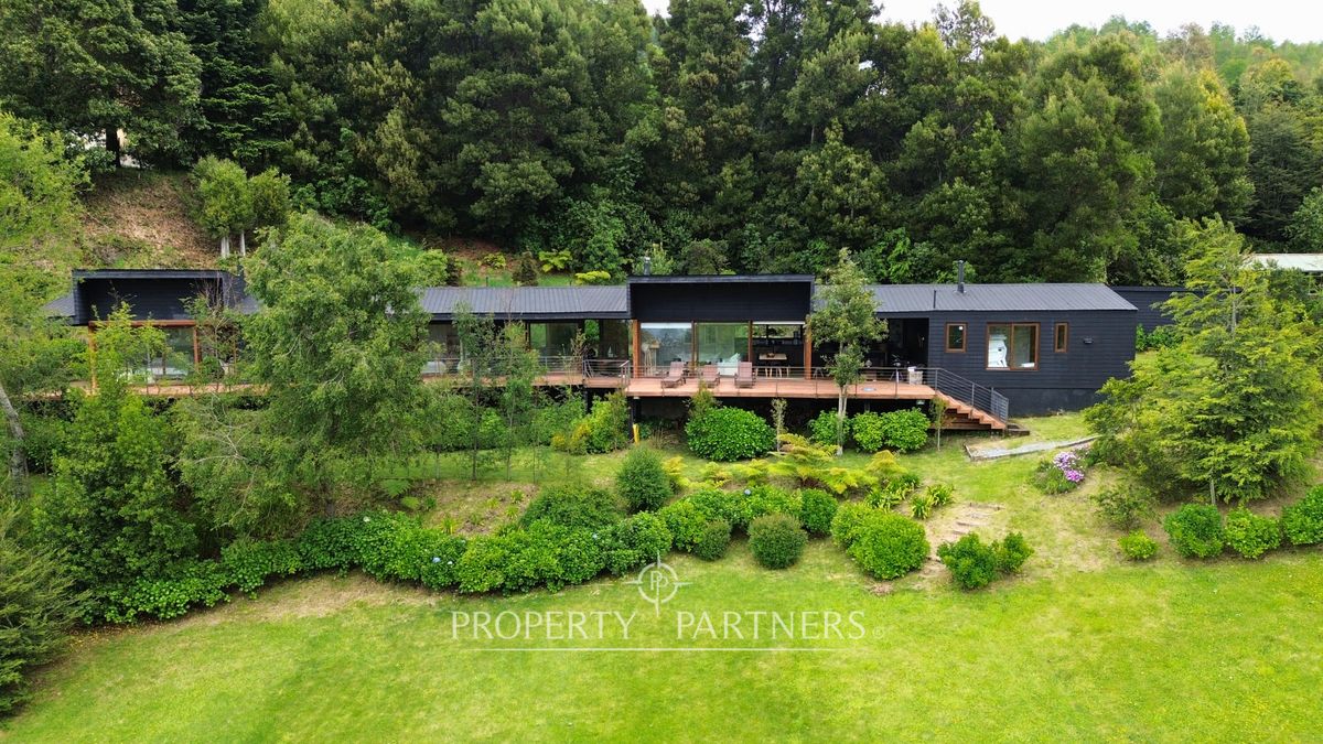 Espectacular casa en el lago Calafquen en Panguipulli, Región de Los ...