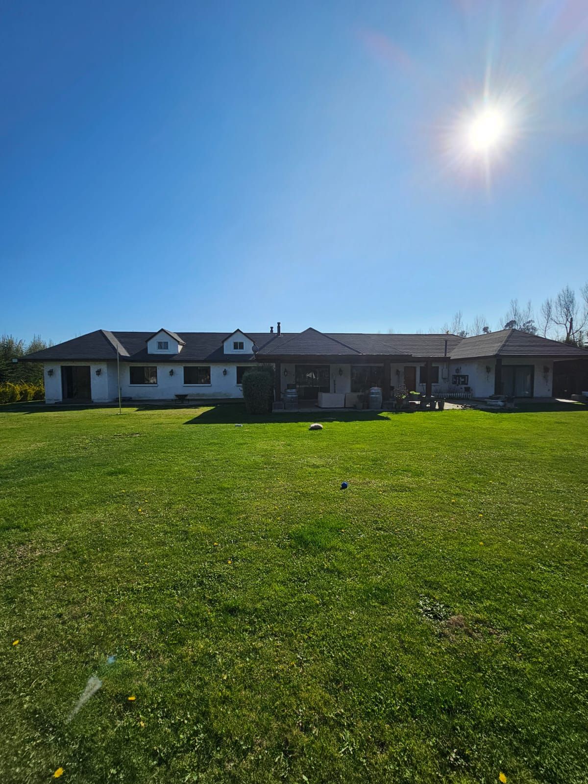 Casa con departamento independiente, en Condominio Camino Loreto en ...