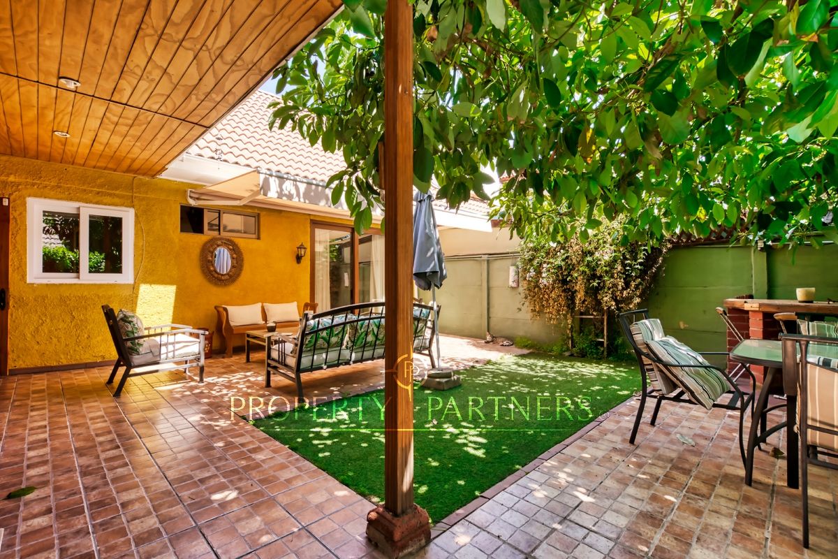 Hermosa y acogedora casa en venta, barrio residencial, Peñalolén en ...