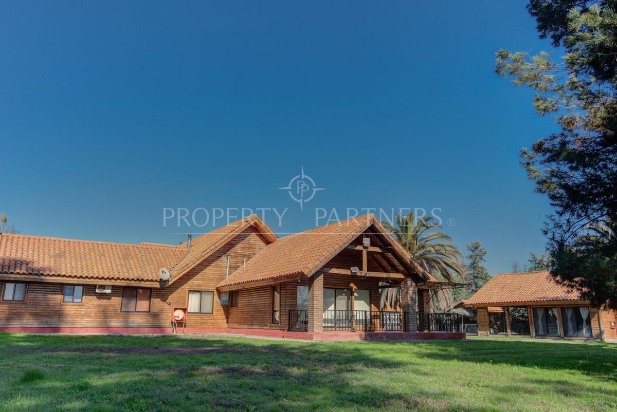 Estupenda casa estilo Chilena ubicada en excelente Condominio en ...