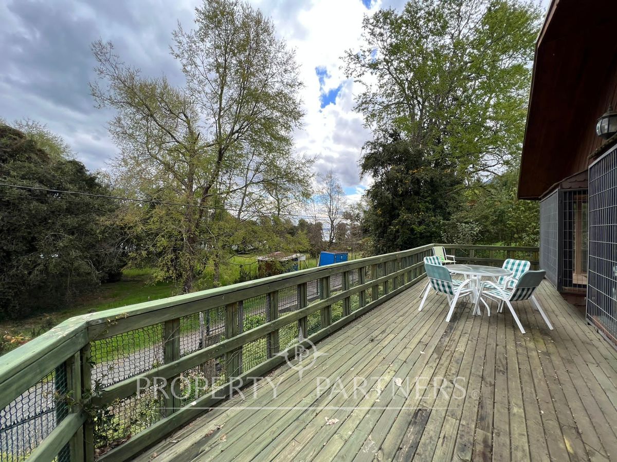Linda casa a pasos de playa Lago Calafquen en Lican Ray, Villarrica ...
